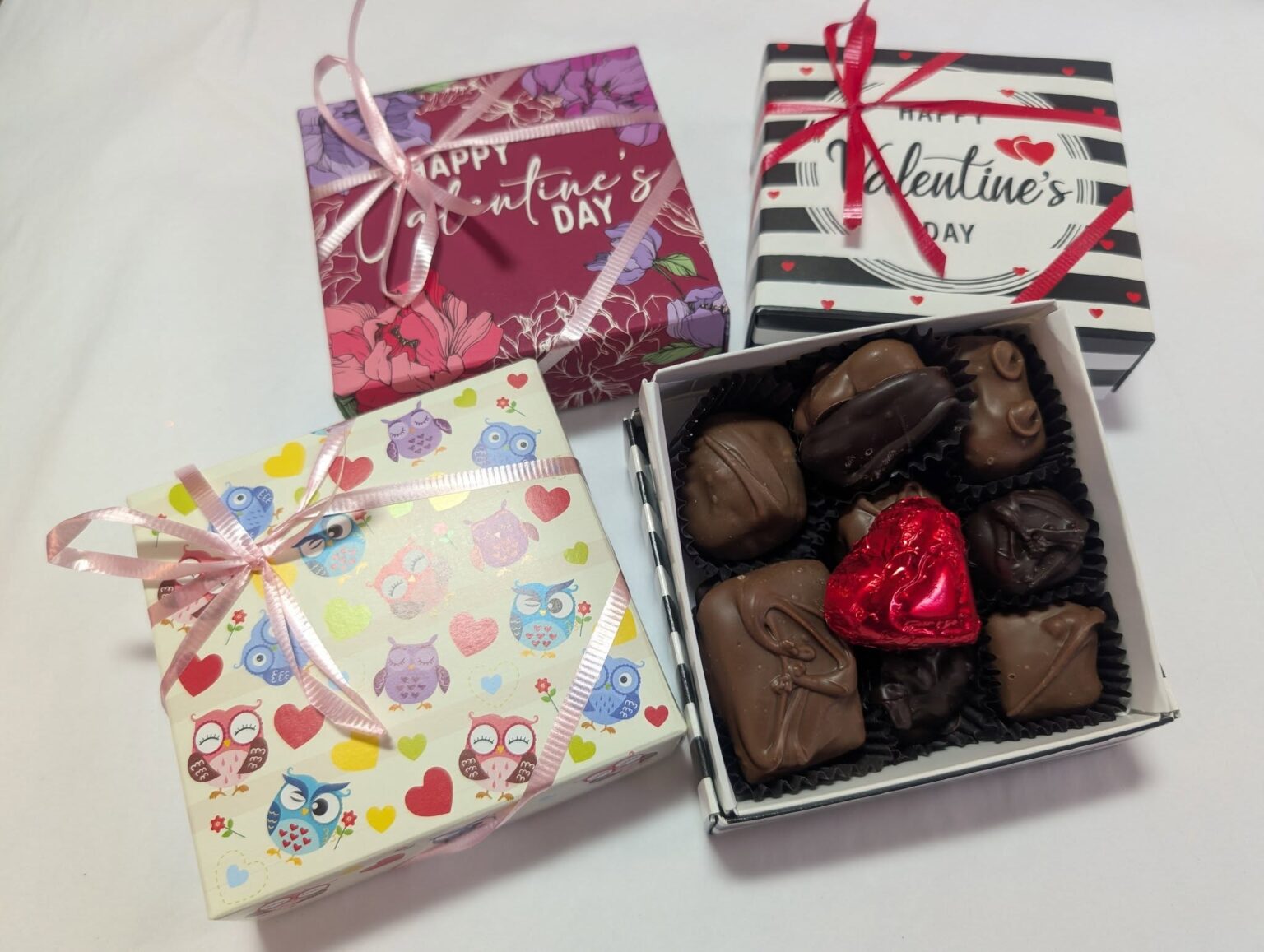 Valentine’s 1/4lb Deluxe Assorted Chocolate Box – Anderson's Candy Shop